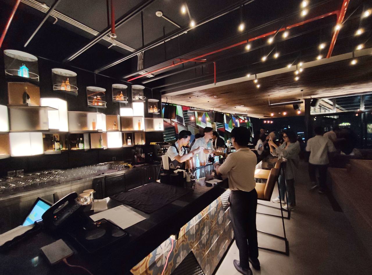 DAK: Dining Experience Nikmati Kota Bandung dari Rooftop - www ...