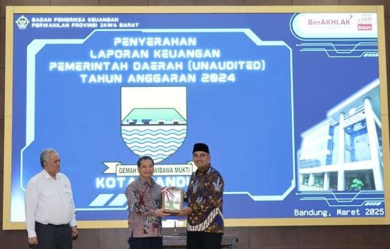 BPK Jabar Apresiasi Kepatuhan Pemda dalam Penyerahan LKPD Tahun 2024 - www.breakingnewsbandung.com