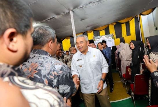 Muhammad Farhan: Paradigma Baru Pengelolaan Sampah Harus Dimulai dari Sumber - www ...